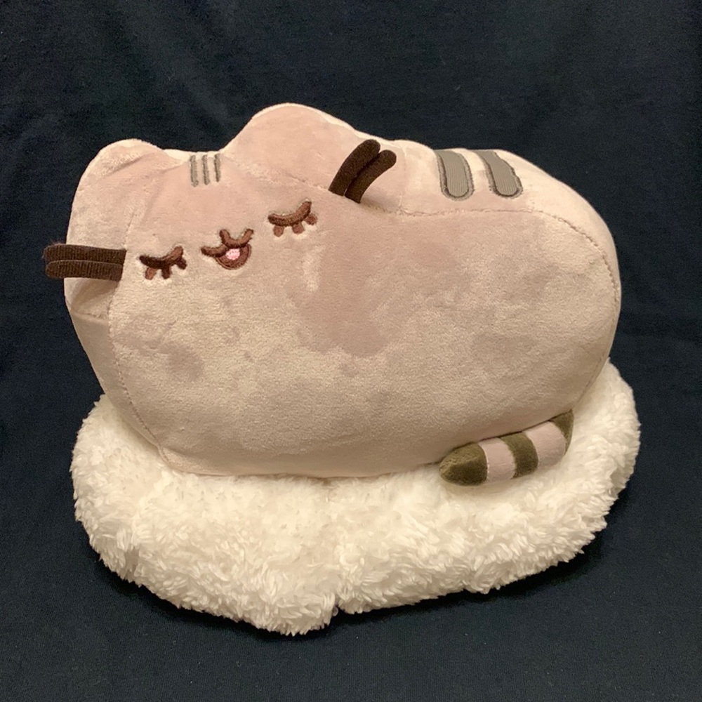 Pusheen Sitting On Cloud Plush Toy - Gem
